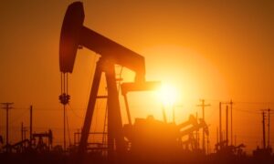 What Are the Pros and Cons of Fossil Fuels?