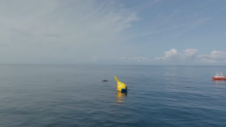 How Wave Energy Converters Work - Main Technologies, Step-by-Step ...